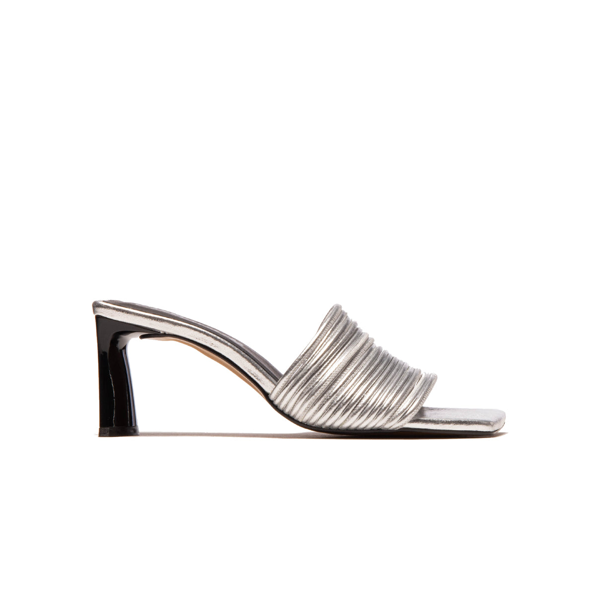 Dounia Silver Metal – L'INTERVALLE