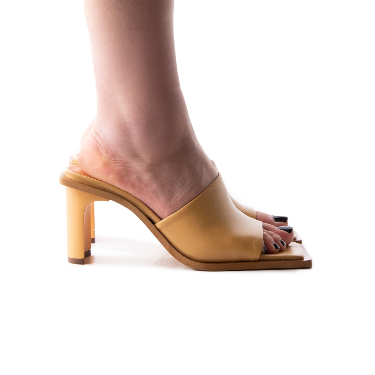 Culatra Camel Leather – L'INTERVALLE