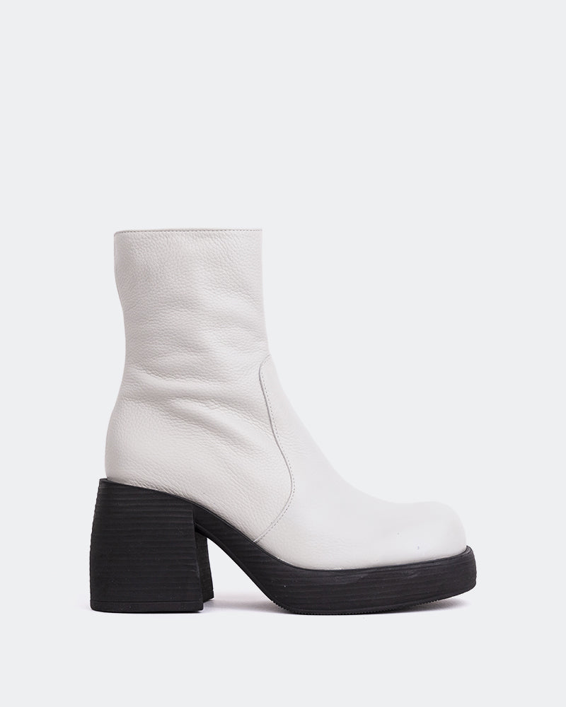 Chamonix Off White Leather – L'INTERVALLE