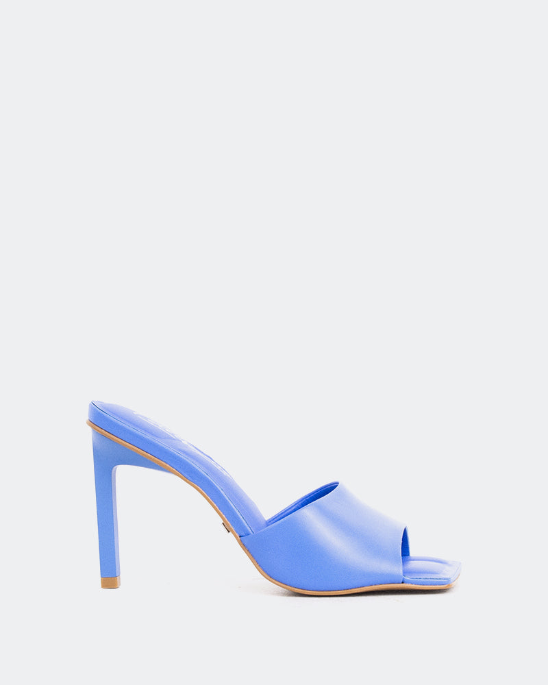 Sosua, Blue Leather/Cuir Bleu – L'INTERVALLE